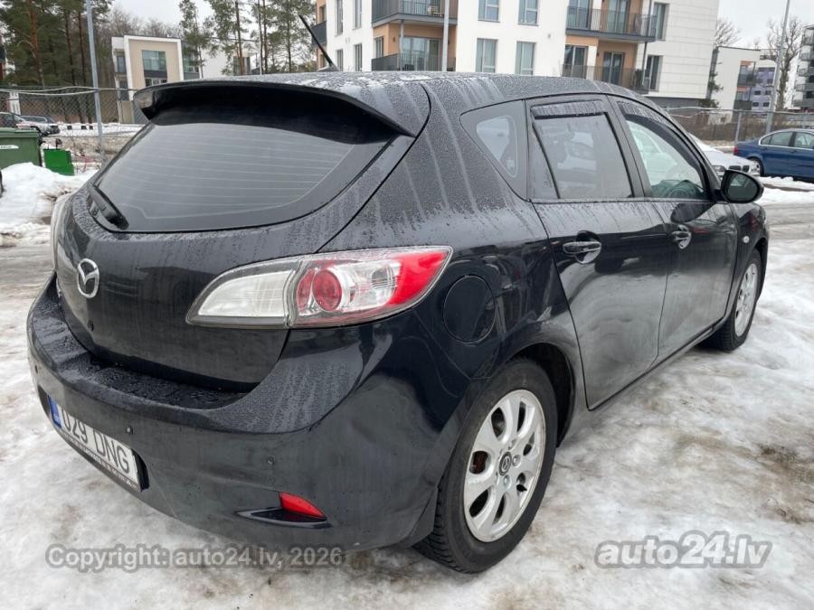 Melns Mazda 3 2013 Tallina, ar dzinēja tilpumu 1.60 L un nobraukumu 288 tūkst. km par 3450 €, foto 4 vietnē AUTOMOTO.COM.LV