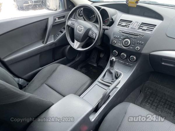 Melns Mazda 3 2013 Tallina, ar dzinēja tilpumu 1.60 L un nobraukumu 288 tūkst. km par 3450 €, foto 9 vietnē AUTOMOTO.COM.LV