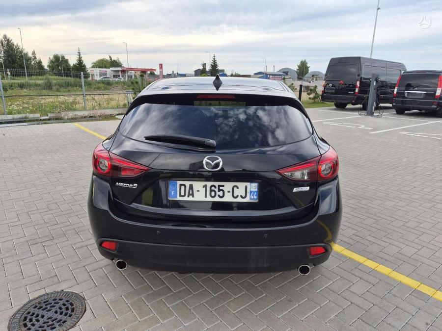 Melns Mazda 3 2013 Tauragė, ar dzinēja tilpumu 2.19 L un nobraukumu 177 tūkst. km par 4300 €, foto 9 vietnē AUTOMOTO.COM.LV