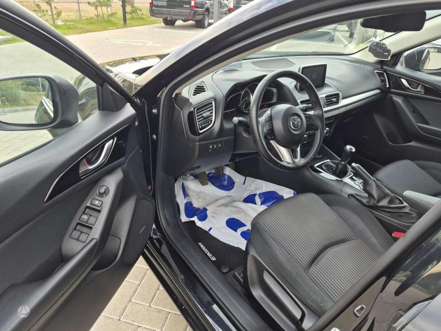 Melns Mazda 3 2013 Tauragė, ar dzinēja tilpumu 2.19 L un nobraukumu 177 tūkst. km par 4300 €, foto 16 vietnē AUTOMOTO.COM.LV