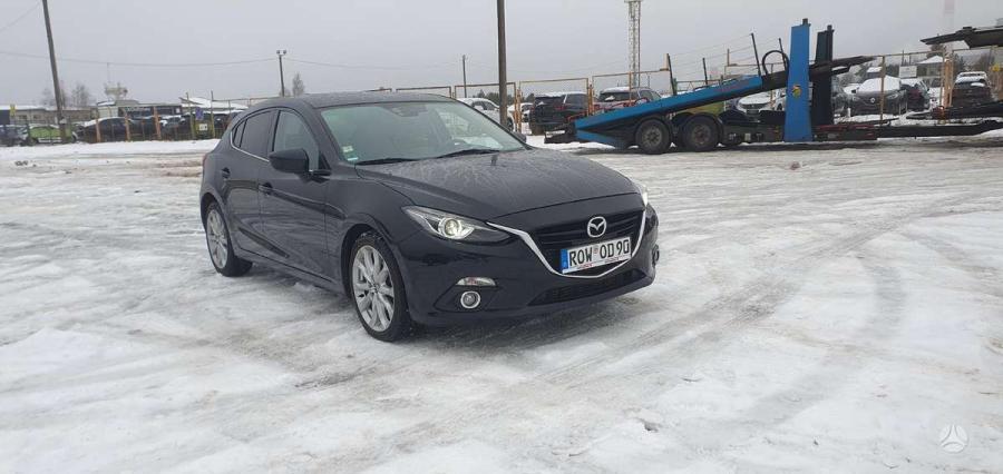 Black Mazda 3 2014 in Vilnius, with an engine capacity of 2.19 L and mileage of 136 thousand km for 5700 €, photo 4 on AUTOMOTO.COM.LV