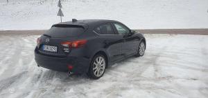 Black Mazda 3 2014 in Vilnius, with an engine capacity of 2.19 L and mileage of 136 thousand km for 5700 €, photo 6 on AUTOMOTO.COM.LV