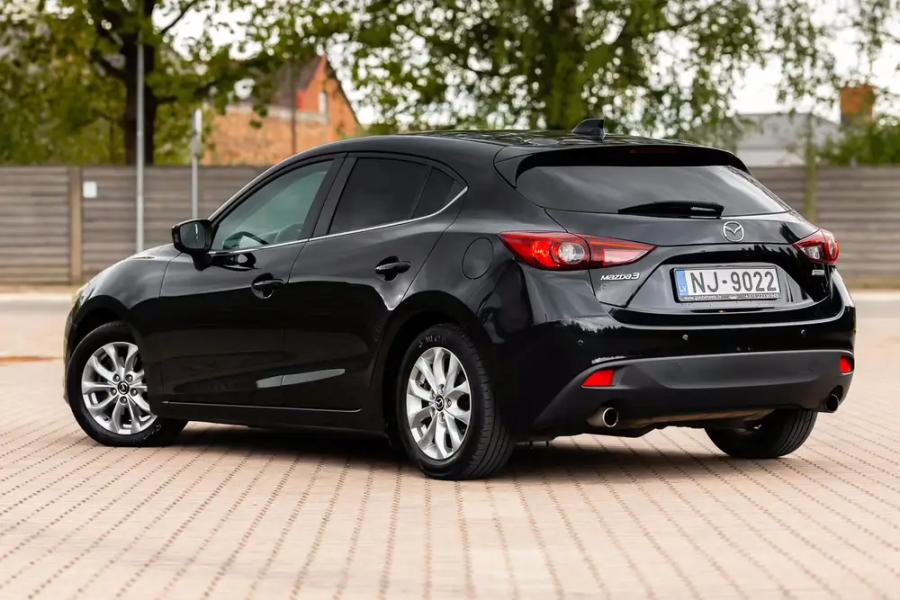 Melns Mazda 3 2014 Jelgava, ar dzinēja tilpumu 2.20 L un nobraukumu 262 tūkst. km par 6200 €, foto 5 vietnē AUTOMOTO.COM.LV