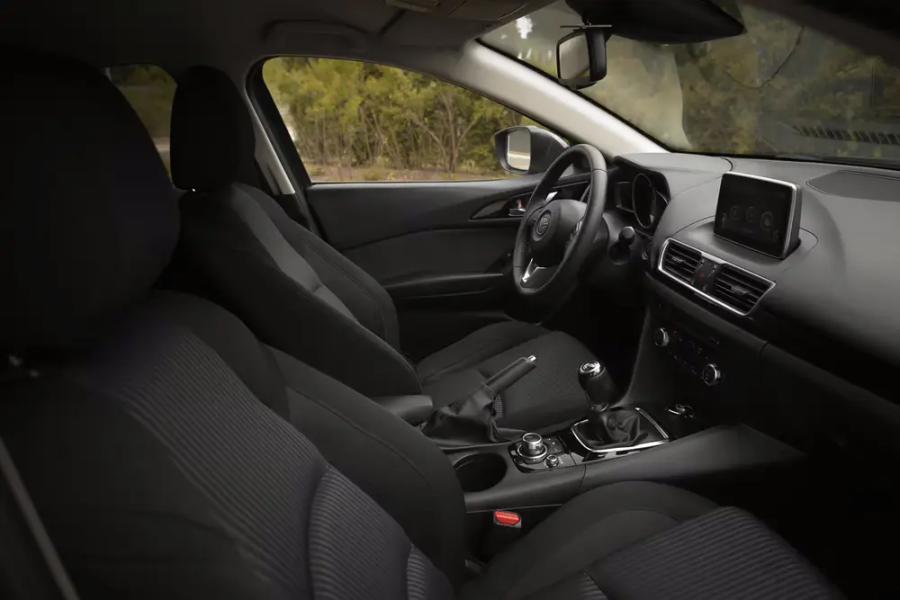Melns Mazda 3 2014 Jelgava, ar dzinēja tilpumu 2.20 L un nobraukumu 262 tūkst. km par 6200 €, foto 16 vietnē AUTOMOTO.COM.LV