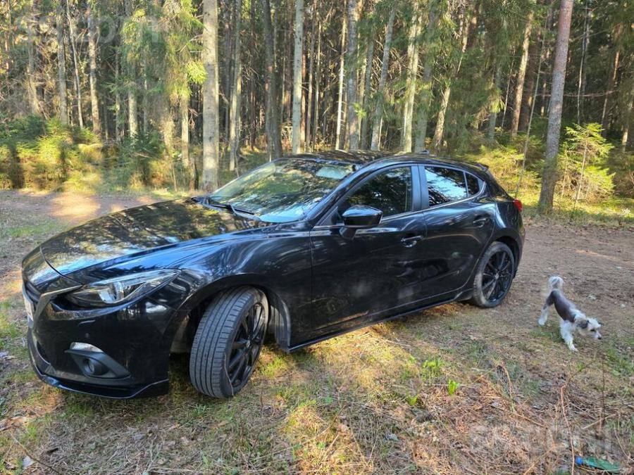Black Mazda 3 2015 in Cesis, with an engine capacity of 2.20 L and mileage of 257 thousand km for 5900 €, photo 5 on AUTOMOTO.COM.LV