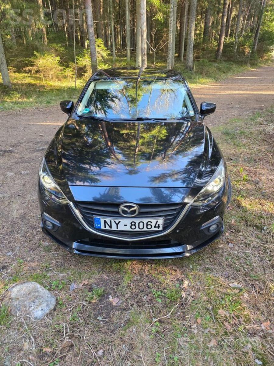 Black Mazda 3 2015 in Cesis, with an engine capacity of 2.20 L and mileage of 257 thousand km for 5900 €, photo 8 on AUTOMOTO.COM.LV