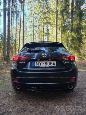 Black Mazda 3 2015 in Cesis, with an engine capacity of 2.20 L and mileage of 257 thousand km for 5900 €, photo 9 on AUTOMOTO.COM.LV