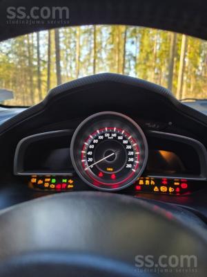 Black Mazda 3 2015 in Cesis, with an engine capacity of 2.20 L and mileage of 257 thousand km for 5900 €, photo 14 on AUTOMOTO.COM.LV