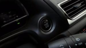 Melns Mazda 3 2015 Jelgava, ar dzinēja tilpumu 2.20 L un nobraukumu 143 tūkst. km par 7500 €, foto 20 vietnē AUTOMOTO.COM.LV