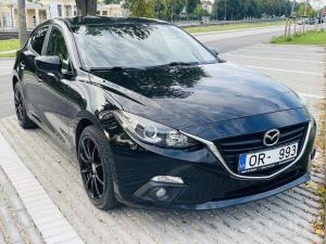 Black Mazda 3 2015 in Cesis, with an engine capacity of 2.20 L and mileage of 201 thousand km for 5750 €, photo 1 on AUTOMOTO.COM.LV