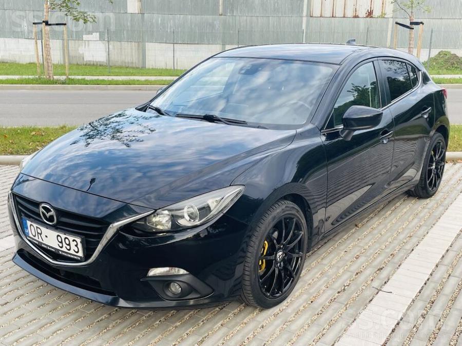 Black Mazda 3 2015 in Cesis, with an engine capacity of 2.20 L and mileage of 201 thousand km for 5750 €, photo 3 on AUTOMOTO.COM.LV