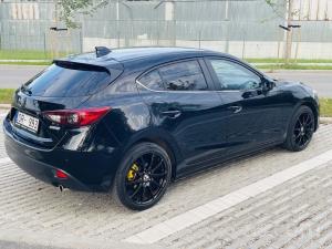 Black Mazda 3 2015 in Cesis, with an engine capacity of 2.20 L and mileage of 201 thousand km for 5750 €, photo 5 on AUTOMOTO.COM.LV