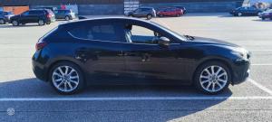 Black Mazda 3 2016 in Vilnius, with an engine capacity of 2.19 L and mileage of 133 thousand km for 6350 €, photo 8 on AUTOMOTO.COM.LV