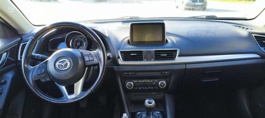Black Mazda 3 2016 in Vilnius, with an engine capacity of 2.19 L and mileage of 133 thousand km for 6350 €, photo 13 on AUTOMOTO.COM.LV