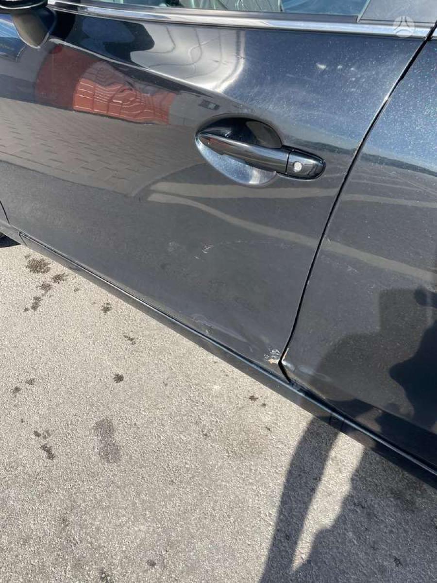 Melns Mazda 3 2017 Kauņa, ar dzinēja tilpumu 1.50 L un nobraukumu 215 tūkst. km par 3500 €, foto 10 vietnē AUTOMOTO.COM.LV