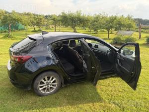 Black Mazda 3 2018 in Riga, with an engine capacity of 2.00 L and mileage of 133 thousand km for 10500 €, photo 11 on AUTOMOTO.COM.LV
