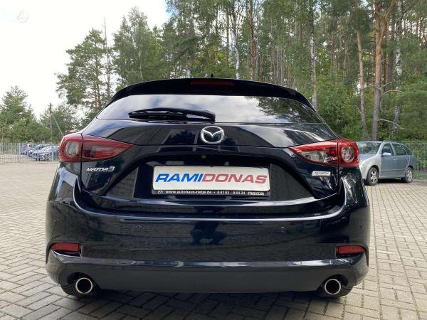 Black Mazda 3 2018 in Jonava, with an engine capacity of 2.19 L and mileage of 195 thousand km for 6300 €, photo 6 on AUTOMOTO.COM.LV
