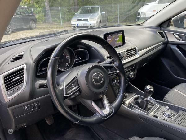 Black Mazda 3 2018 in Jonava, with an engine capacity of 2.19 L and mileage of 195 thousand km for 6300 €, photo 11 on AUTOMOTO.COM.LV