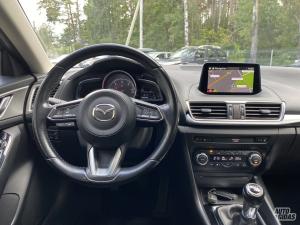 Black Mazda 3 2018 in Sveicarija, with an engine capacity of 2.20 L and mileage of 195 thousand km for 4900 €, photo 13 on AUTOMOTO.COM.LV