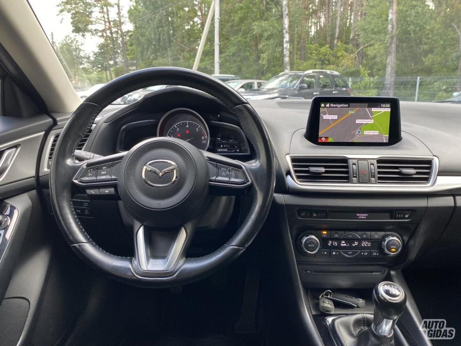 Black Mazda 3 2018 in Sveicarija, with an engine capacity of 2.20 L and mileage of 195 thousand km for 4900 €, photo 13 on AUTOMOTO.COM.LV