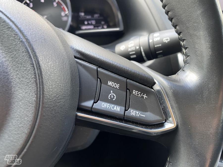 Black Mazda 3 2018 in Sveicarija, with an engine capacity of 2.20 L and mileage of 195 thousand km for 4900 €, photo 15 on AUTOMOTO.COM.LV