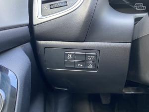 Black Mazda 3 2018 in Sveicarija, with an engine capacity of 2.20 L and mileage of 195 thousand km for 4900 €, photo 21 on AUTOMOTO.COM.LV