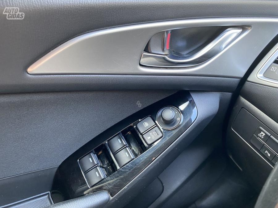 Black Mazda 3 2018 in Sveicarija, with an engine capacity of 2.20 L and mileage of 195 thousand km for 4900 €, photo 22 on AUTOMOTO.COM.LV