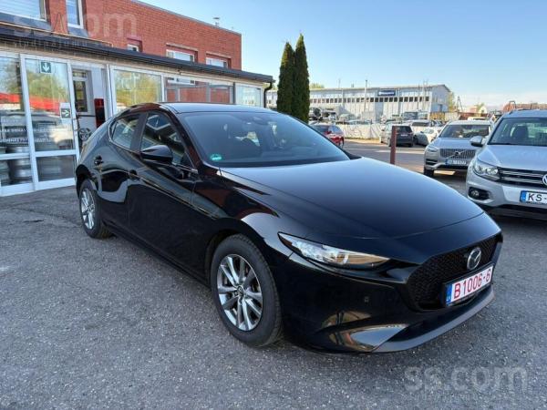 Black Mazda 3 2019 in Jelgava, with an engine capacity of 2.00 L and mileage of 78 thousand km for 13500 €, photo 2 on AUTOMOTO.COM.LV