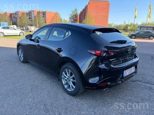 Melns Mazda 3 2019 Jelgava, ar dzinēja tilpumu 2.00 L un nobraukumu 78 tūkst. km par 13500 €, foto 7 vietnē AUTOMOTO.COM.LV