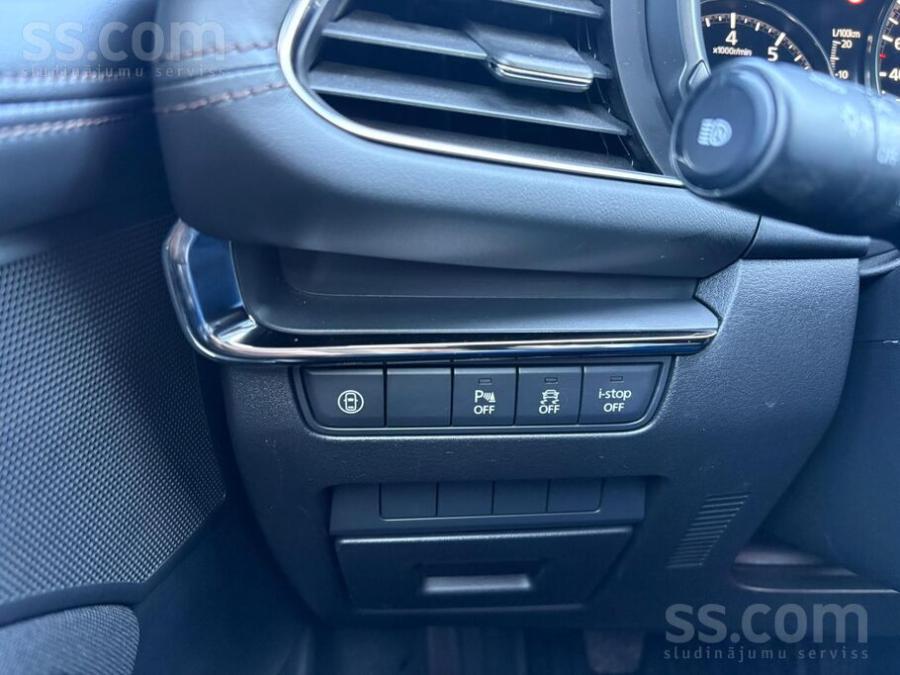 Melns Mazda 3 2019 Jelgava, ar dzinēja tilpumu 2.00 L un nobraukumu 78 tūkst. km par 13500 €, foto 16 vietnē AUTOMOTO.COM.LV