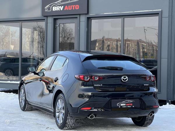 Melns Mazda 3 2022 Kėdainiai, ar dzinēja tilpumu 2.00 L un nobraukumu 18 tūkst. km par 16450 €, foto 8 vietnē AUTOMOTO.COM.LV