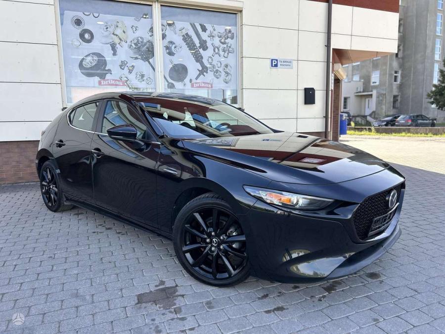Black Mazda 3 2024 in Kretinga, with an engine capacity of 2.50 L and mileage of 44 thousand km for 17399 €, photo 1 on AUTOMOTO.COM.LV