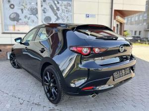 Black Mazda 3 2024 in Kretinga, with an engine capacity of 2.50 L and mileage of 44 thousand km for 17399 €, photo 10 on AUTOMOTO.COM.LV