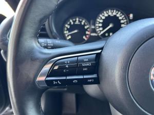 Black Mazda 3 2024 in Kretinga, with an engine capacity of 2.50 L and mileage of 44 thousand km for 17399 €, photo 17 on AUTOMOTO.COM.LV