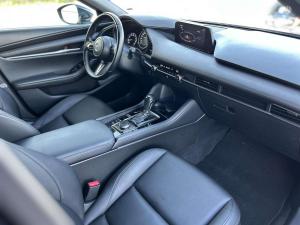 Black Mazda 3 2024 in Kretinga, with an engine capacity of 2.50 L and mileage of 44 thousand km for 17399 €, photo 24 on AUTOMOTO.COM.LV
