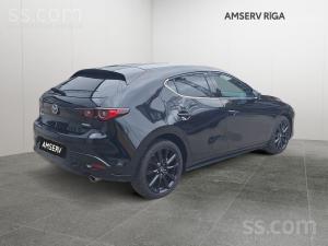 Melns Mazda 3 2025 Rīga, ar dzinēja tilpumu 2.50 L un nobraukumu 8 tūkst. km par 23800 €, foto 3 vietnē AUTOMOTO.COM.LV