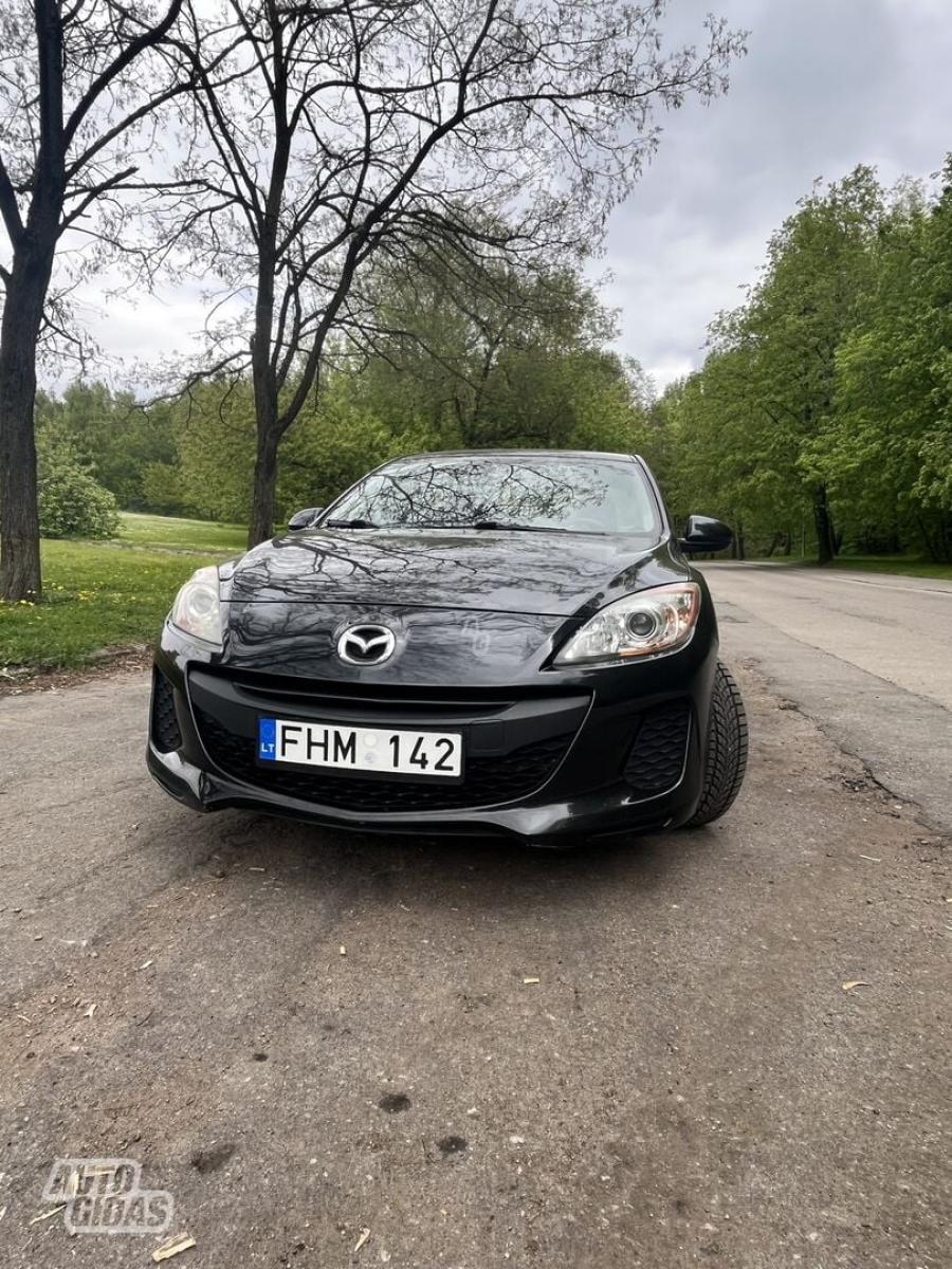 Black Mazda 3 2010 in Vilnius, with an engine capacity of 2.00 L and mileage of 235 thousand km for 3000 €, photo 1 on AUTOMOTO.COM.LV