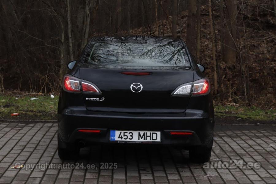 Melns Mazda 3 2011 Pērnava, ar dzinēja tilpumu 1.60 L un nobraukumu 164 tūkst. km par 4300 €, foto 7 vietnē AUTOMOTO.COM.LV