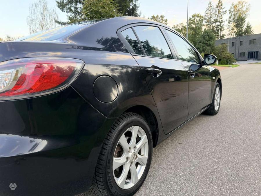 Melns Mazda 3 2011 Viļņa, ar dzinēja tilpumu 2.00 L un nobraukumu 230 tūkst. km par 3650 €, foto 11 vietnē AUTOMOTO.COM.LV