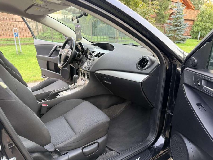 Melns Mazda 3 2011 Viļņa, ar dzinēja tilpumu 2.00 L un nobraukumu 230 tūkst. km par 3650 €, foto 17 vietnē AUTOMOTO.COM.LV