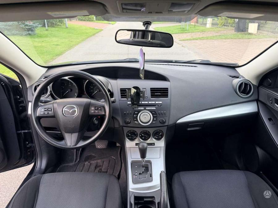Melns Mazda 3 2011 Viļņa, ar dzinēja tilpumu 2.00 L un nobraukumu 230 tūkst. km par 3650 €, foto 19 vietnē AUTOMOTO.COM.LV