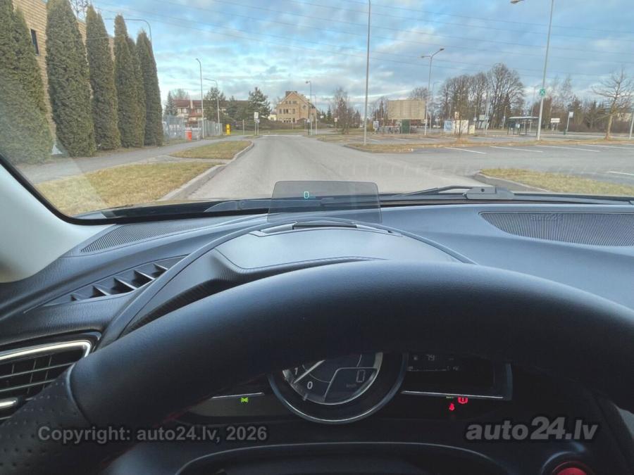 Black Mazda 3 2014 in Tartu, with an engine capacity of 2.00 L and mileage of 145 thousand km for 8590 €, photo 16 on AUTOMOTO.COM.LV
