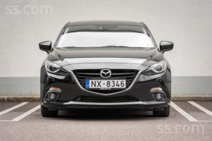Black Mazda 3 2015 in Riga, with an engine capacity of 2.20 L and mileage of 271 thousand km for 4990 €, photo 3 on AUTOMOTO.COM.LV