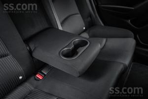 Black Mazda 3 2015 in Riga, with an engine capacity of 2.20 L and mileage of 271 thousand km for 4990 €, photo 14 on AUTOMOTO.COM.LV