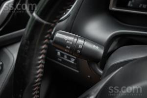 Black Mazda 3 2015 in Riga, with an engine capacity of 2.20 L and mileage of 271 thousand km for 4990 €, photo 17 on AUTOMOTO.COM.LV