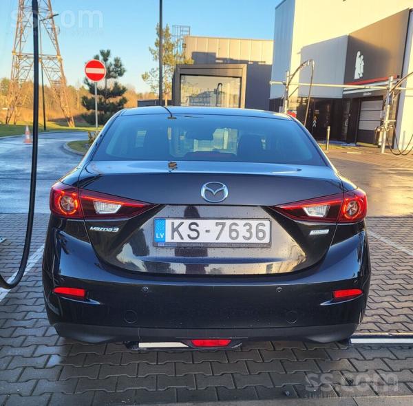 Melns Mazda 3 2017 Valka, ar dzinēja tilpumu 2.00 L un nobraukumu 74 tūkst. km par 11600 €, foto 2 vietnē AUTOMOTO.COM.LV