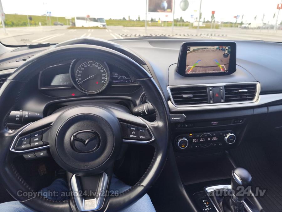 Black Mazda 3 2017 in Tallinn, with an engine capacity of 2.00 L and mileage of 131 thousand km for 15500 €, photo 5 on AUTOMOTO.COM.LV