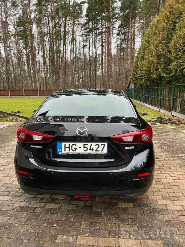 Black Mazda 3 2018 in Riga, with an engine capacity of 2.00 L and mileage of 57 thousand km for 12800 €, photo 7 on AUTOMOTO.COM.LV
