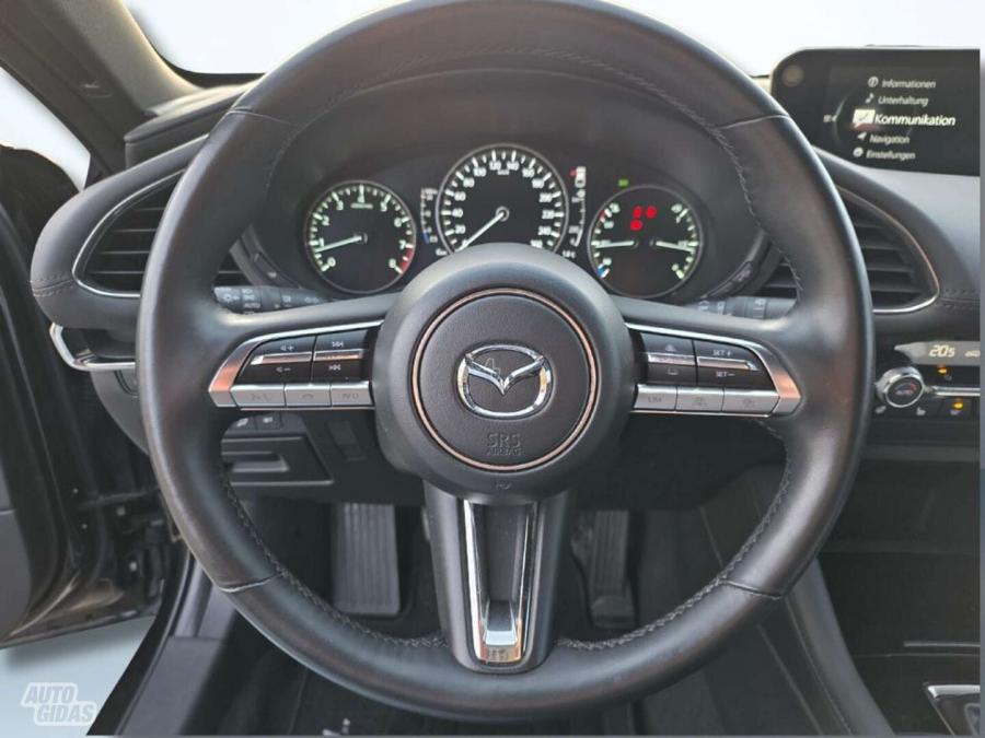 Black Mazda 3 2020 in Kaunas, with an engine capacity of 2.00 L and mileage of 36 thousand km for 23783 €, photo 11 on AUTOMOTO.COM.LV