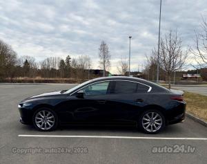 Black Mazda 3 2020 in Tallinn, with an engine capacity of 2.00 L and mileage of 63 thousand km for 21900 €, photo 2 on AUTOMOTO.COM.LV